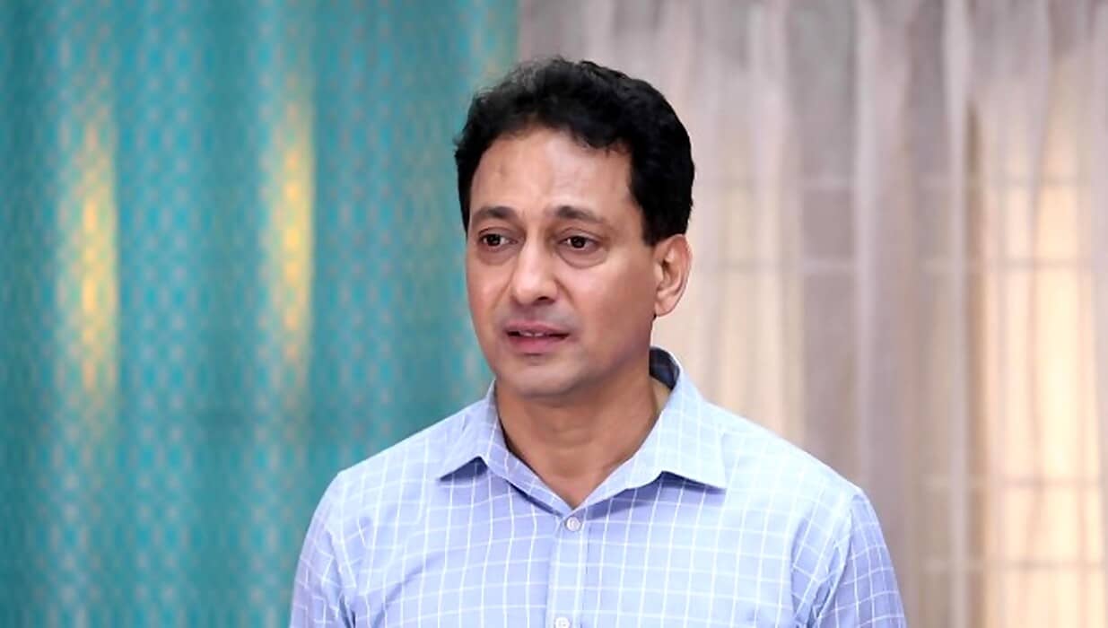 என்ன எல்லாரும் ரொம்ப கேவலமா திட்டுறாங்க..பேட்டியின் போது கலங்கிய கோபி ...